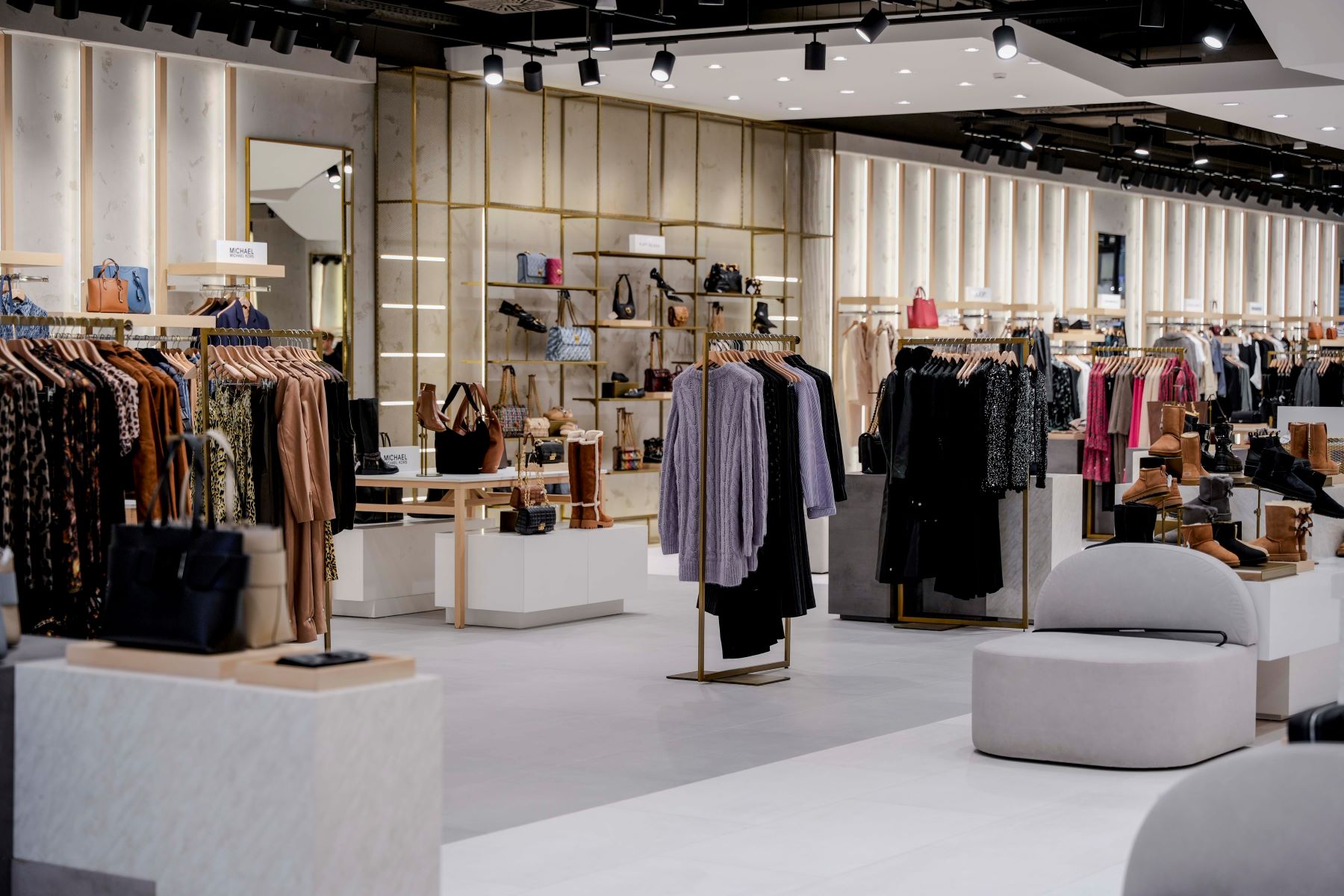 XYZ Fashion Store ponovno otvara vrata u Zagrebu s luksuznim brendovima ...