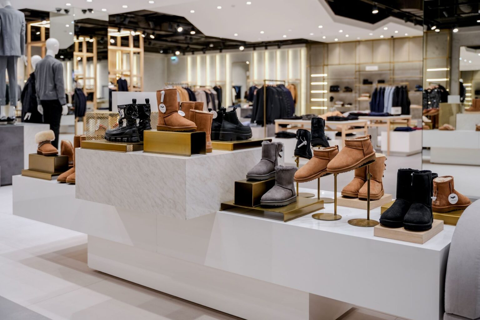 XYZ Fashion Store ponovno otvara vrata u Zagrebu s luksuznim brendovima ...